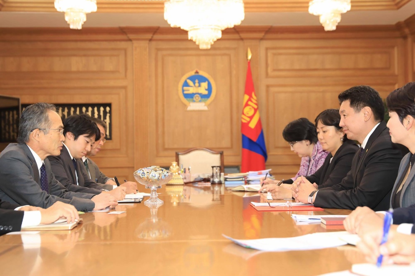 Ерөнхий сайд У Хүрэлсүх Япон Улсын Элчин сайдыг хүлээн авч уулзлаа